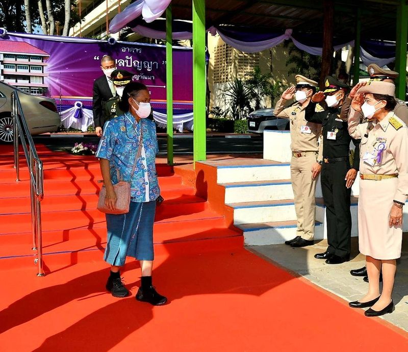 [CHANGE into Magazine ______ Sutthikhun Kongthong] คุณหญิงกัลยา บรรยายพิเศษ “Coding for R-Chee ...