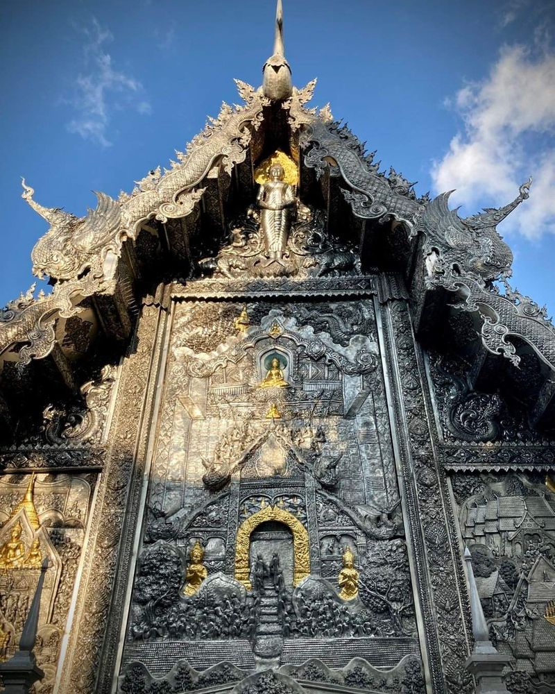 [Khemphet Punwilai ]