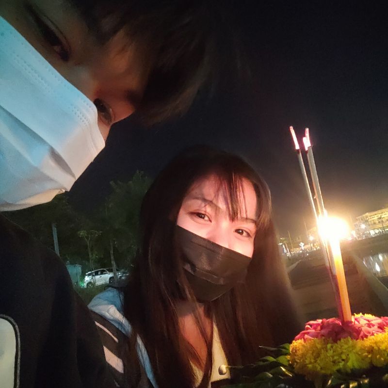 [phakin kongsri] วันนี้ก็จะมาพูดคุยเรื่องของตัวเองสะหน่อย เริ่มเลยนะ โย้ hi โย้ สวัสดี ผม นายภาค ...