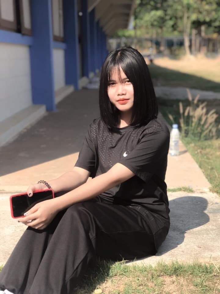 [Aunthiga Sorathiwa] สวัสดีค่ะ ดิฉันชื่อนางสาวอันธิกา โสระธิวาเลขที่10ม.6/2 เลขประจำตัวนักเรียน ...