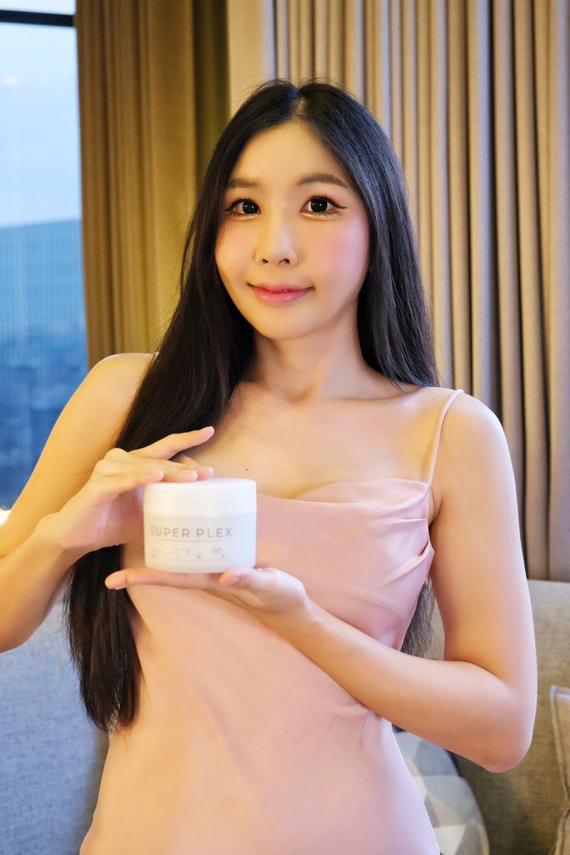 [CRAZY HEEJIN 💕] 👧🏻💖 ทุกคน และ นี่ก็คือ “ 𝗦𝘂𝗽𝗲𝗿 𝗣𝗹𝗲𝘅 “ เคราตินเข้มข้น 🌱 อีกหนึ่งผลิตภัณฑ์ดูแล ...