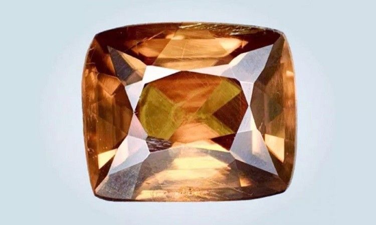 [ระหว่างทาง "Along the way."] แร่ธาตุที่หายากที่สุดสองชนิดในโลก ได้แก่ ...