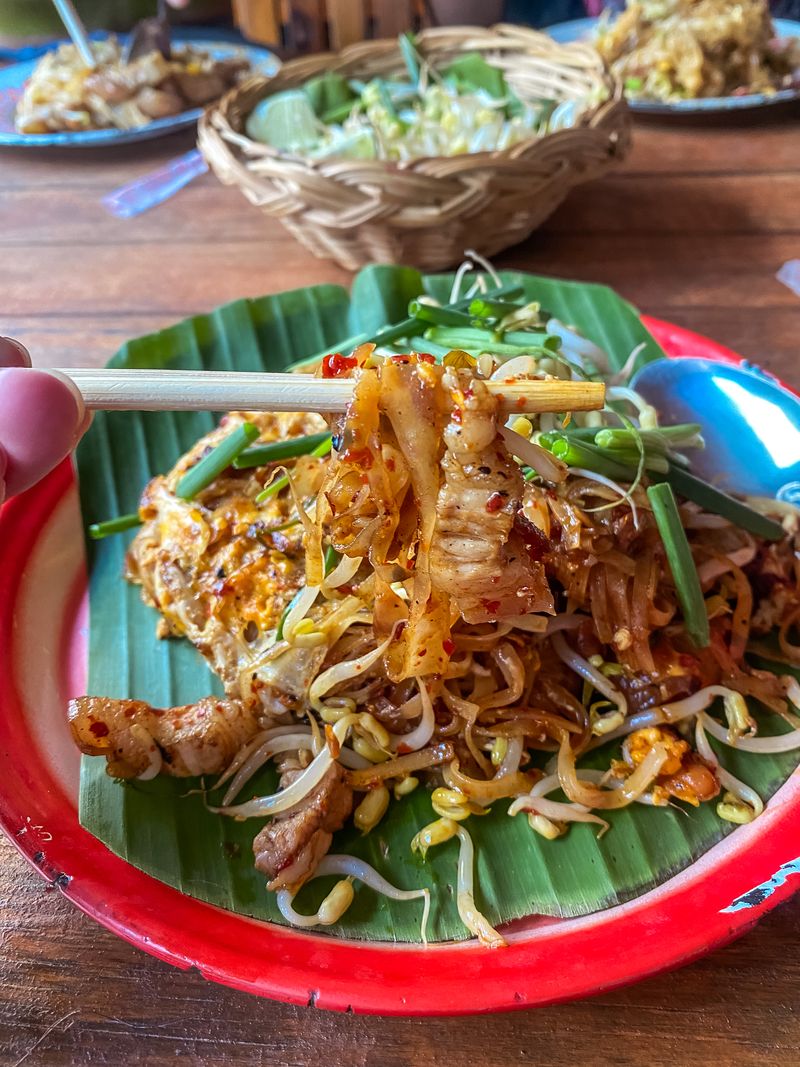 [Travel&Shopping] Pad Thai Pad Thai is Thailand's national dish, a flavorful stir-fry dish ...