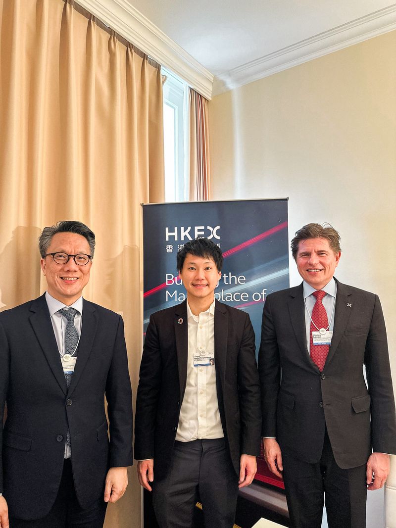 [ท๊อป จิรายุส ทรัพย์ศรีโสภา - Topp Jirayut Srupsris] World Economic ...