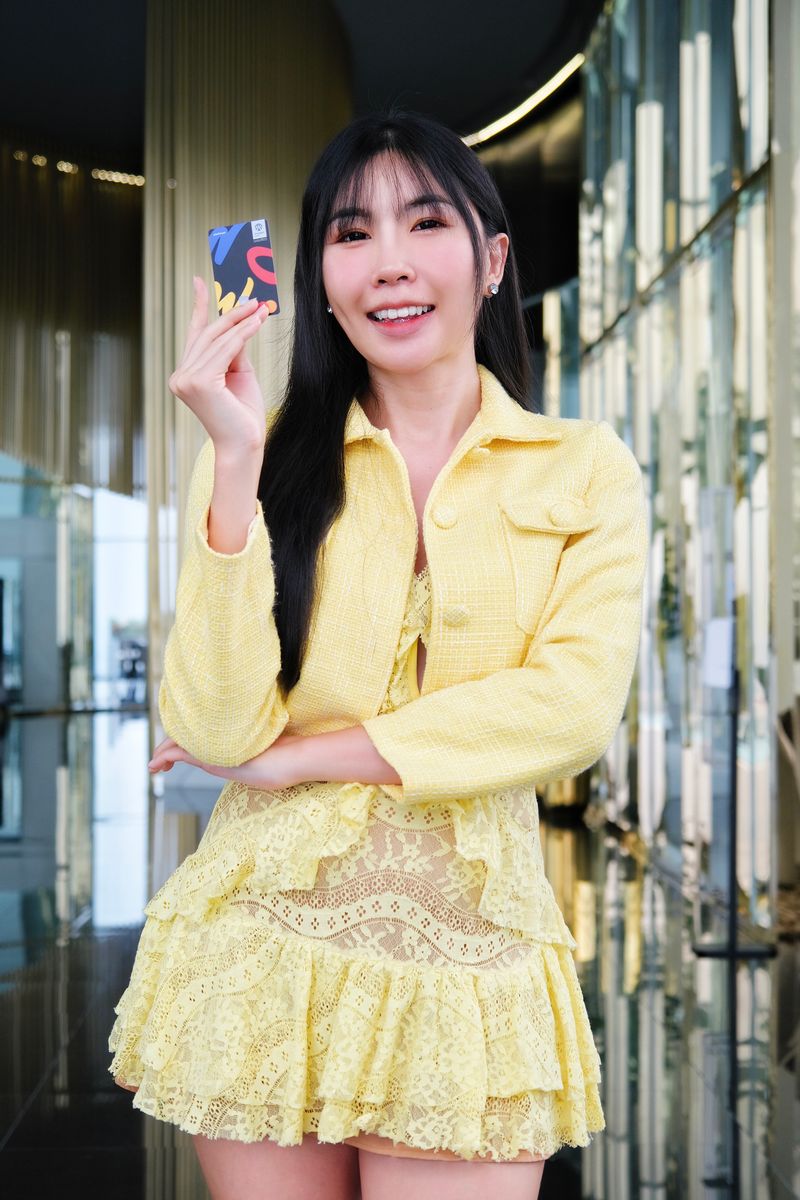 [CRAZY HEEJIN 💕] #บัตรเครดิตกรุงศรีนาว 🛍️🎉 ได้แคชแบ็ก 5% ด้วย 💰👌🏻 ดีต่อใจมากเลยงับ 💛🥰 ...