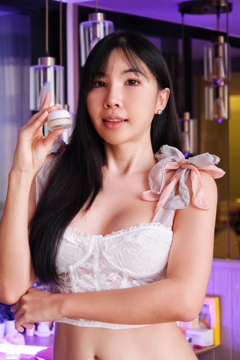 [CRAZY HEEJIN 💕] ดูแลอาการคันในร่มผ้า พร้อมคืนความชุ่มชื้นสู่ผิว ด้วย HERBE Barleria Cream 💖 👧🏻💖 ...