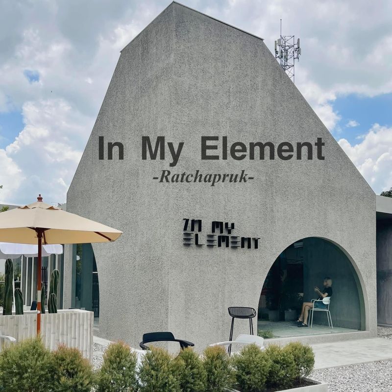 [doubletee] In My Element Cafe คาเฟ่ราชพฤกษ์สเปซสวยฟิลเขาใหญ่💝 ราชพฤกษ์คาเฟ่ขึ้นไม่หยุดดดดด ...