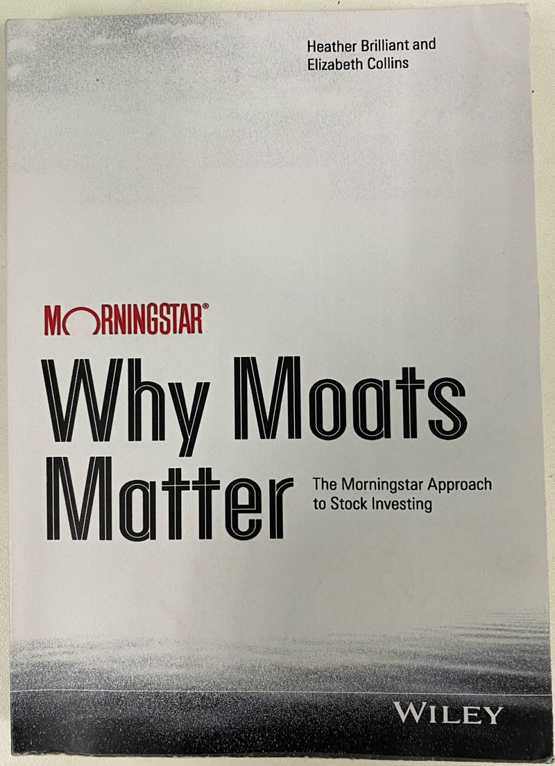 [B my Books] เล่มที่ 17 ที่จะรีวิวนะครับ "Why Moats Matter" เล่มที่ 17 ...