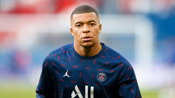 [Gantee Wongsuwan] กีลียาน อึมบาเป ลอแต็ง (ฝรั่งเศส: Kylian Mbappé Lottin;