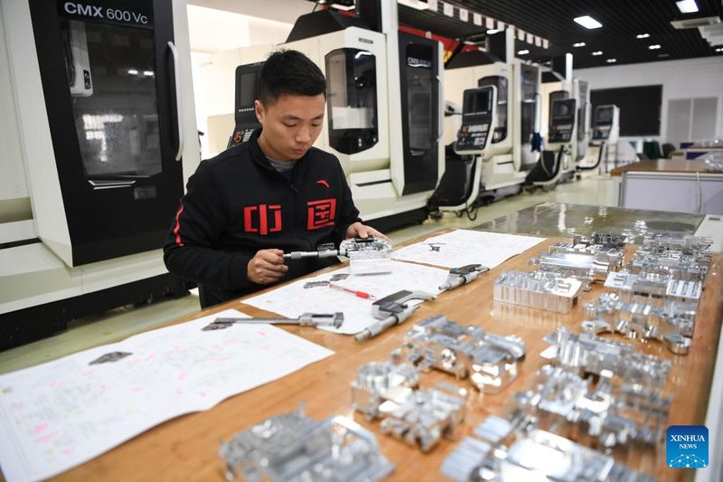 [ทันโลกกับ Trader KP] ผลวิจัยเผย จีนทิ้งห่างสหรัฐฯ ในเทคโนโลยีสำคัญ : ชนะ 37 ใน 44 แขนง กระทรวง ...