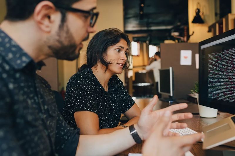 [Sarun's IT News] ภาษาโปรแกรมและหัวข้อยอดนิยมที่นักพัฒนาต้องการเรียน รายงานแนวโน้มเทคโนโลยีของ O ...