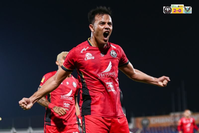 [Himsanam : ฮิมสนาม] “ช้างเผือก” 🐘🔴 เชียงใหม่ ยูไนเต็ด คว้า 3 แต้ม “ช้างเผือก” 🐘🔴 เชียงใหม่ ...