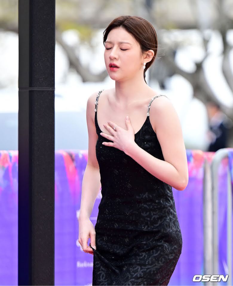 [kaopoon Talk] ภาพของนักแสดงสาว Go Youn Jung ในท่าทางตื่นตระหนกกลายเป็นประเด็นบนโลกออนไลน์ ภาพ ...