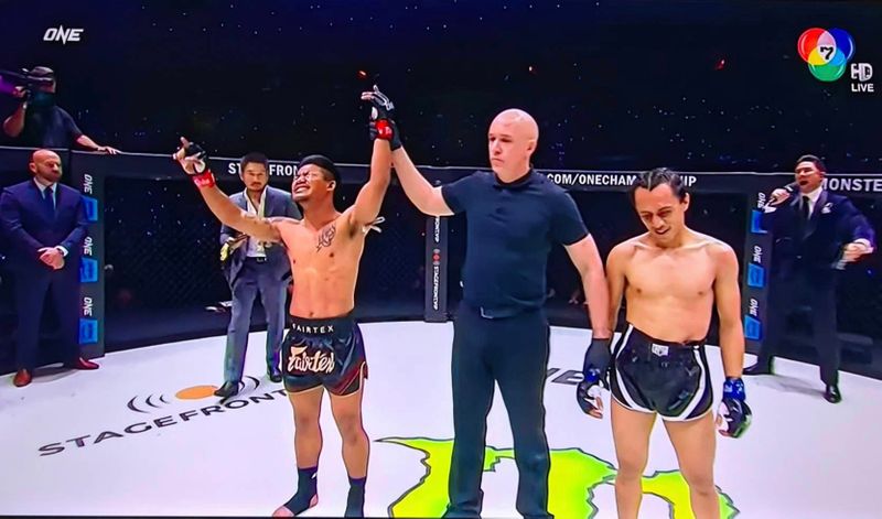 [Sakda Variety] วิเคราะห์ผลมวย #ONEFightNight10 ต้องขอปรบมือดังๆ แสดงความยินดีกับ 2 ยอดมวยไทยโลก ...