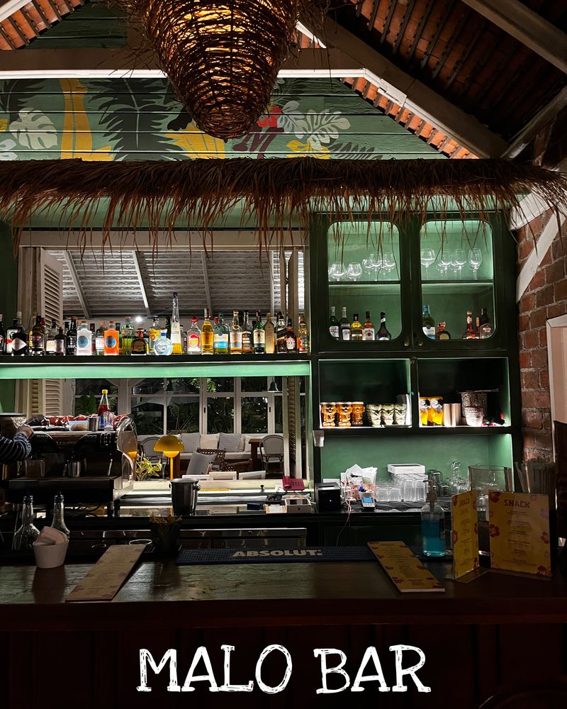 [ptypatty] บาร์สไตล์ชาวเกาะในตัวเมืองหัวหิน ใครมีแพลนจะไปหัวหินแล้ว ...