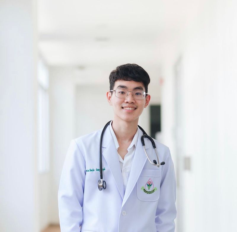 [Doctor_cuteboyth] - น้องหมอริว 🏥 #หมอหล่อบอกต่อด้วย 👨🏻‍⚕️ #doctorcuteboy 💉💊 #ใครอยากป่วยยกมือ ...