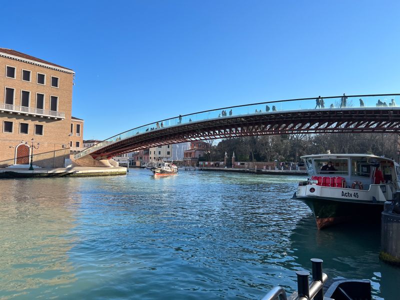 [Nok Milazzi] Constitution Bridge : Venice The bridge debuted with much ...