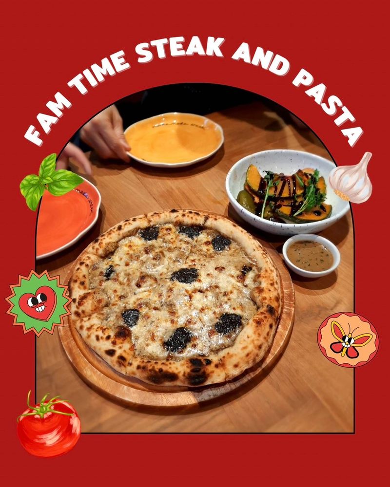 [Lunar🌙˖ ࣪⊹] วันนี้จะเรามารีวิว [ร้าน Fam Time Steak and Pasta] กันค่าา ...