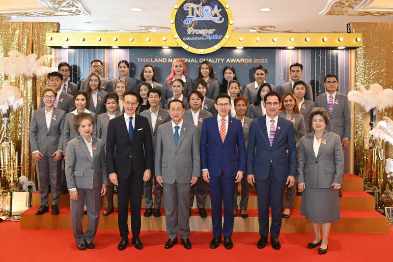 [CHANGE into Magazine ______ Sutthikhun Kongthong] เมืองไทยประกันชีวิต ...