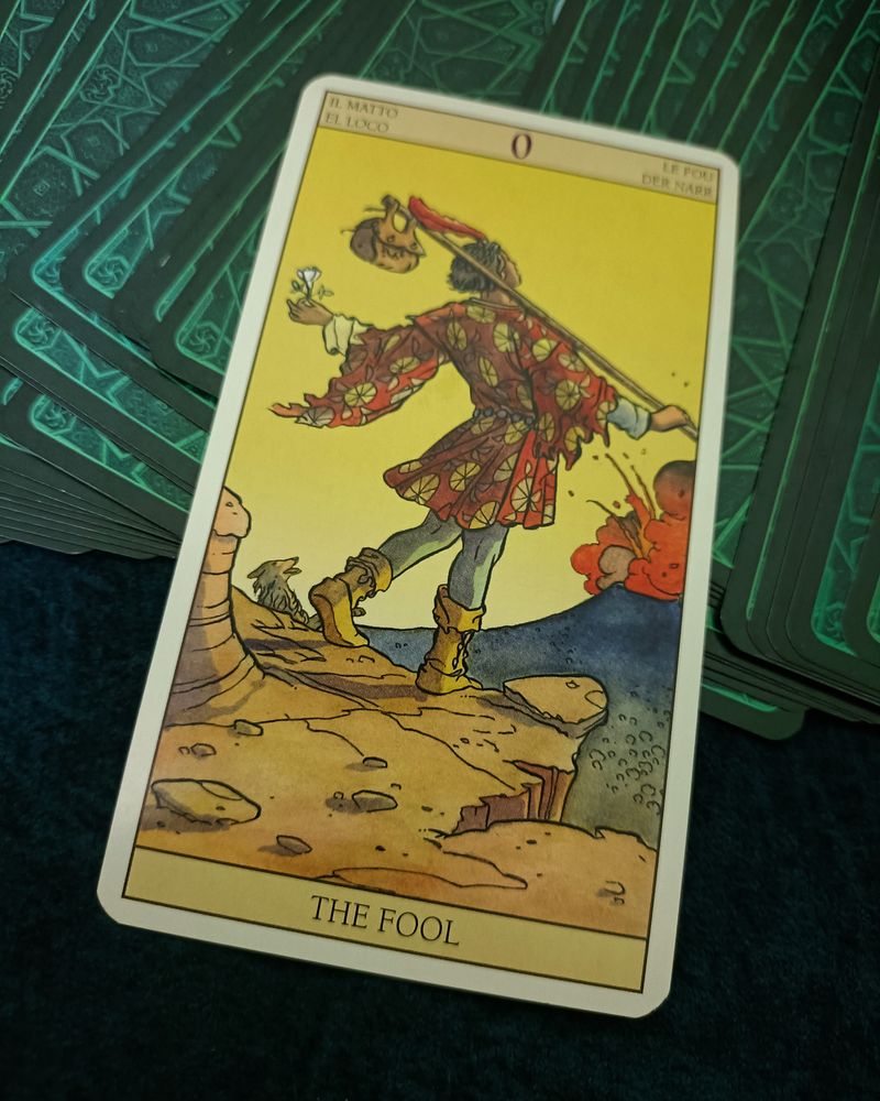 [ForeCaster92] 'Pick A Card' วันที่ 21 มิถุนายน 2566 . ไพ่ "The Fool"