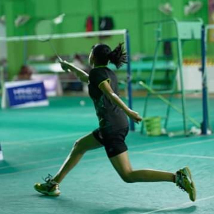 [ตีลูกแบ็คเเฮนด์เเบดมินตันยังไงให้เเรง!] How to play a powerful ...