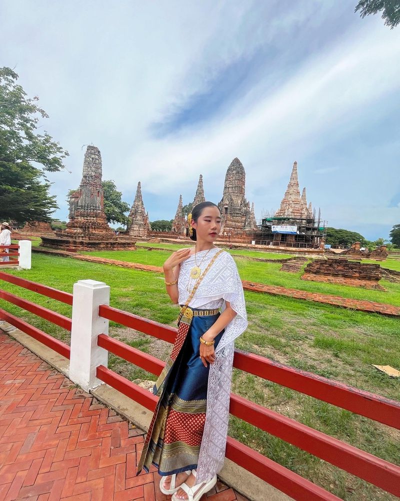 [Chanikan Kengluecha] วันนี้จะพาทุกคนไป Roam Around อยุธยา เมืองเก่าของ ...