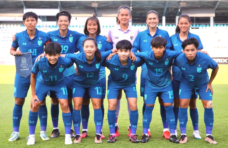 [Sorrasin ] “ชบาแก้ว” เจ๋ง ฮ่องกง ร่อนสารถึงสมาคมฟุตบอลฯ ขออุ่นเครื่อง https://m.facebook.com ...