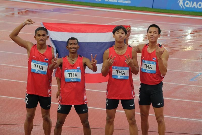 [วิ่งไปเรื่อย | Keep running] น้อง ๆ ผลัด 4x100 คว้าเหรียญเงินกีฬามหาวิทยาลัยโลก🥈 เมื่อวานใน ...