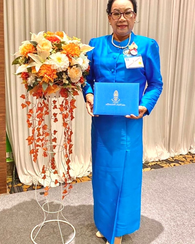 [Sorrasin ] แม่ดีเด่นชุมพร เข้ารับรางวัล "แม่ดีเด่นแห่งชาติ" ประจำปี 2566 https://m.facebook.com ...