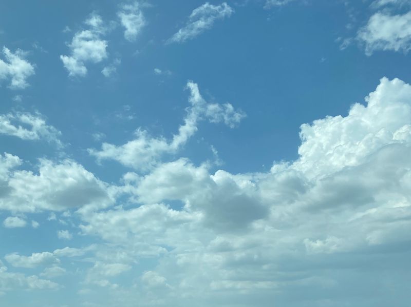 [windasharing] ⛅️ท้องฟ้าไม่ได้มีสีฟ้าเสมอ ยังคงชอบมองท้องฟ้า หมู่เมฆ และการเคลื่อนตัวของก้อน ...