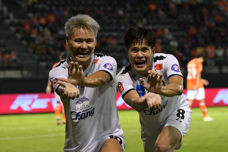 [Himsanam : ฮิมสนาม] ไทยลีก MD2 วันเสาร์ 🥁 “กว่างโซ้ง” เก็บ 6 แต้มเต็ม ขึ้นจ่าฝูง หลังได้ “บิลล ...