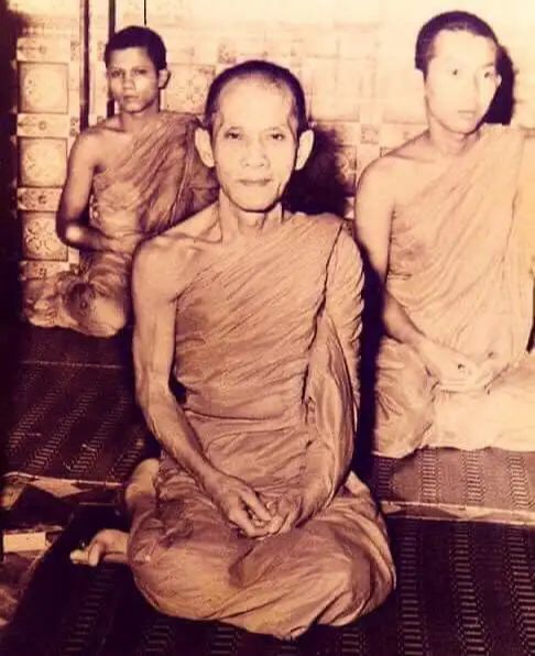 [Dhamma.watchmekorat.com] ธรรมะ ดีๆ จาก ท่านเจ้าคุณนร เรื่อง โลกธรรมทั้ง 8