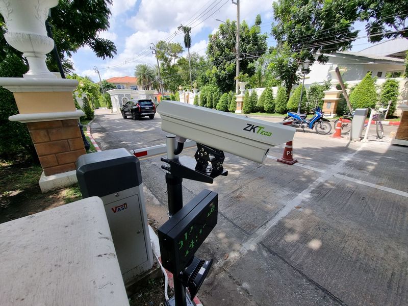 [Charoen Tech] อัพเกรดระบบไม้กั้นรถยนต์เดิมด้วยกล้องอ่านป้ายทะเบียน ระบบไม้กั้นรถยนต์เป็นระบบที่ ...