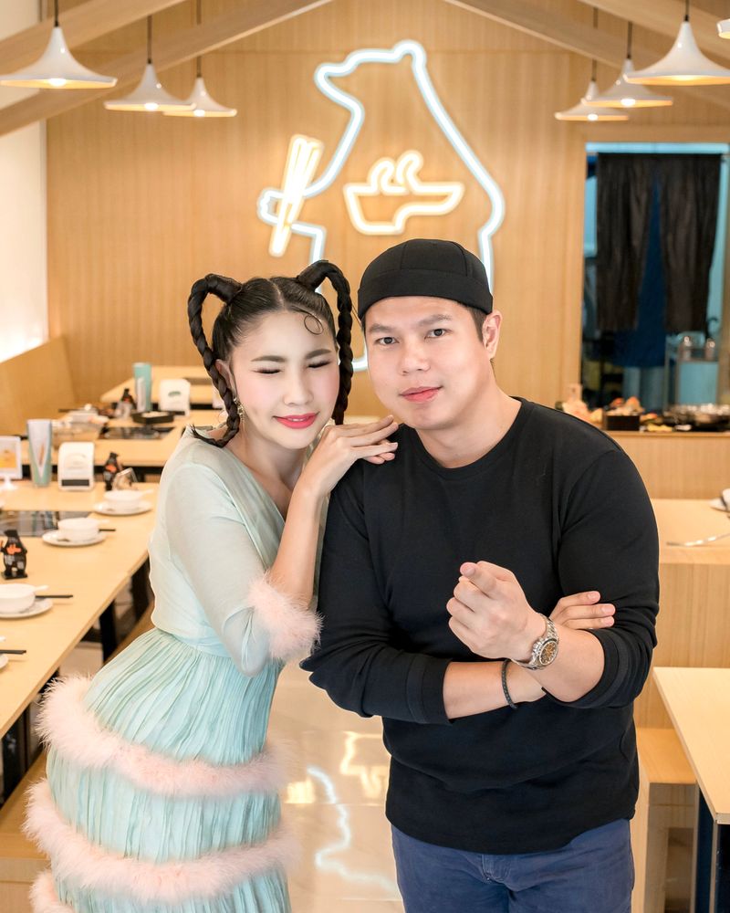 [CRAZY HEEJIN 💕] 𝗡𝗲𝘄 𝗩𝗶𝗱𝗲𝗼 𝗼𝗻 “𝗛𝗘𝗘𝗝𝗜𝗡’𝘀 𝗧𝘂𝗯𝗲” 🎥💖 👧🏻 #แอ๊วพ่อค้า ร้าน #shabudebearphuket อร่อย ...