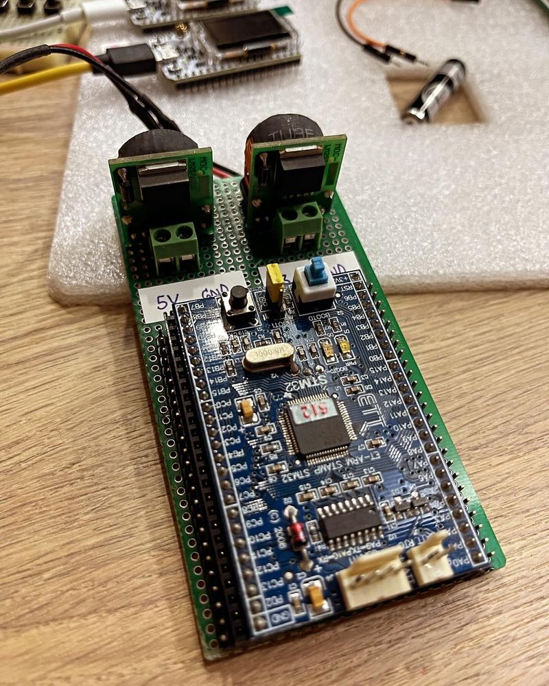 [อบรมไมโครคอนโทรลเลอร์ AI: IoT: Robot: DIY: Makers:] STM32