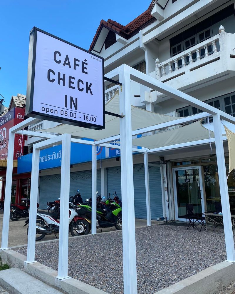 [Coffee time] มาแล้ววว!! คาเฟ่ในแจ้ห่ม “café check in” ร้านนี้ มีทั้ง ...