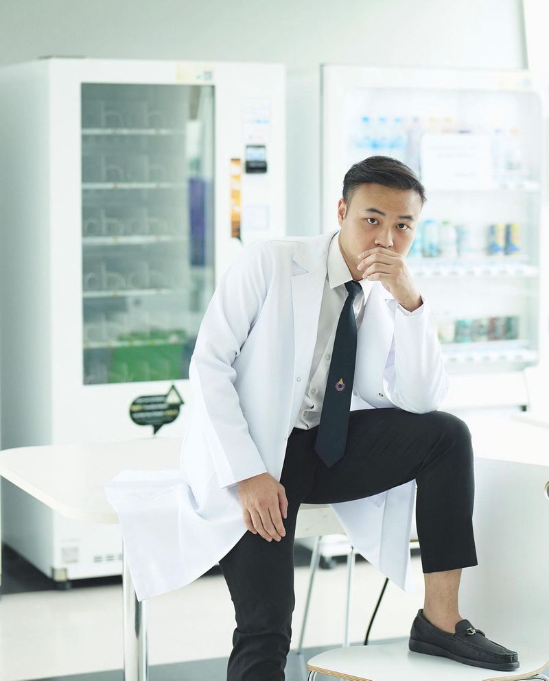 [Doctor_cuteboyth] - น้องหมอโอม 🦷🏥 #หมอหล่อบอกต่อด้วย 👨🏻‍⚕️ #doctorcuteboy 💉💊 #ใครอยากป่วยยกมือ ...