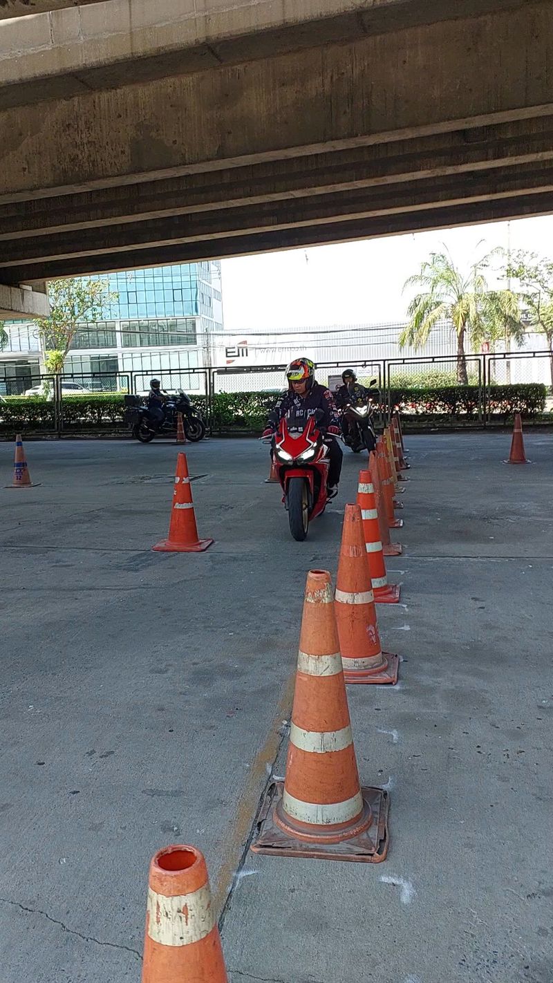 [Boy RC Club] เริ่มแล้ว เริ่มแล้วครับขับขี่ปลอดภัย #RCClub #Safety # ...