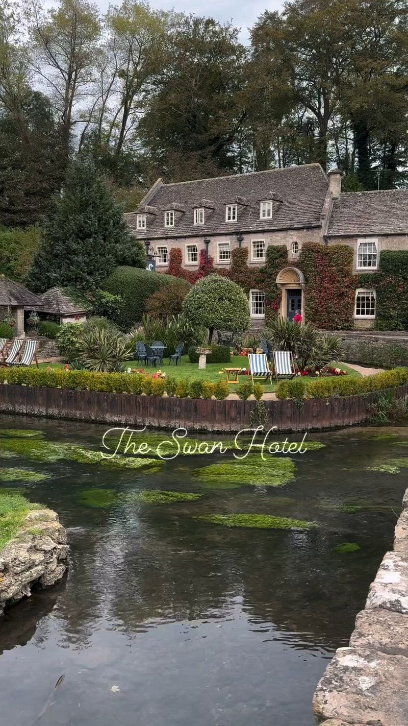 [เที่ยวอังกฤษไปตามอารมณ์] 🦢The Swan Hotel at BIBURY village of ...