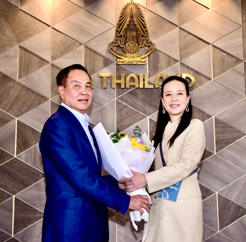 [Sorrasin ] “มาดามแป้ง นางนวลพรรณ ล่ำซำ“ นั่งตำแหน่งนายกสมาคมฟุตบอลแห่งประเทศไทย คนที่ 18 มีวาระ ...