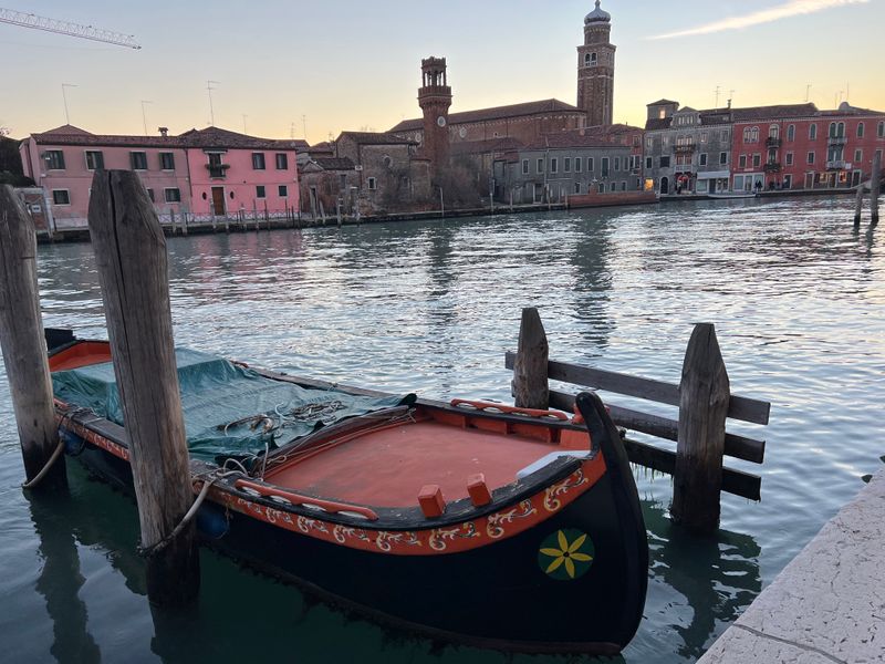 [Nok Milazzi] Murano - Venice : Italy 🇮🇹 I enjoy wandering through its ...