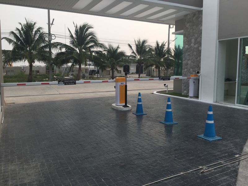 [Charoen Tech] ระบบไม้กั้นรถยนต์สำหรับโครงการหมู่บ้าน ระบบไม้กั้นรถยนต์เป็นระบบที่ถูกออกแบบมา ...