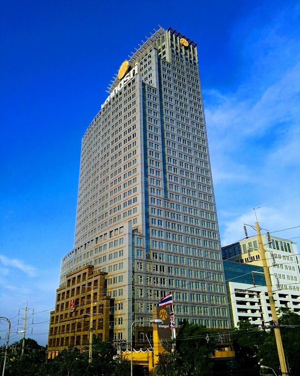 [CHANGE into Magazine ______ Sutthikhun Kongthong] การกลับทิศนโยบาย ...