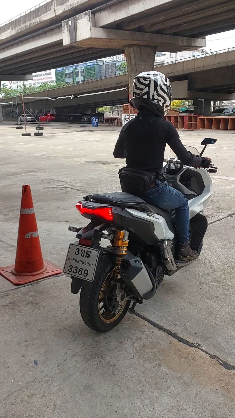 [Boy RC Club] Slow balance Honda ADV160 #RCClub