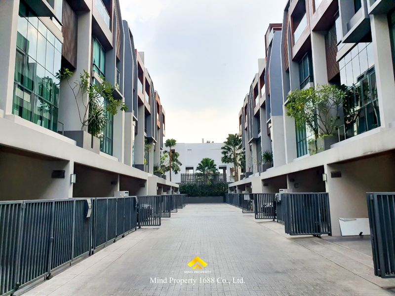 [MINDproperty1688] Live a superior life with a luxury home in the heart of the city. Relax in ...