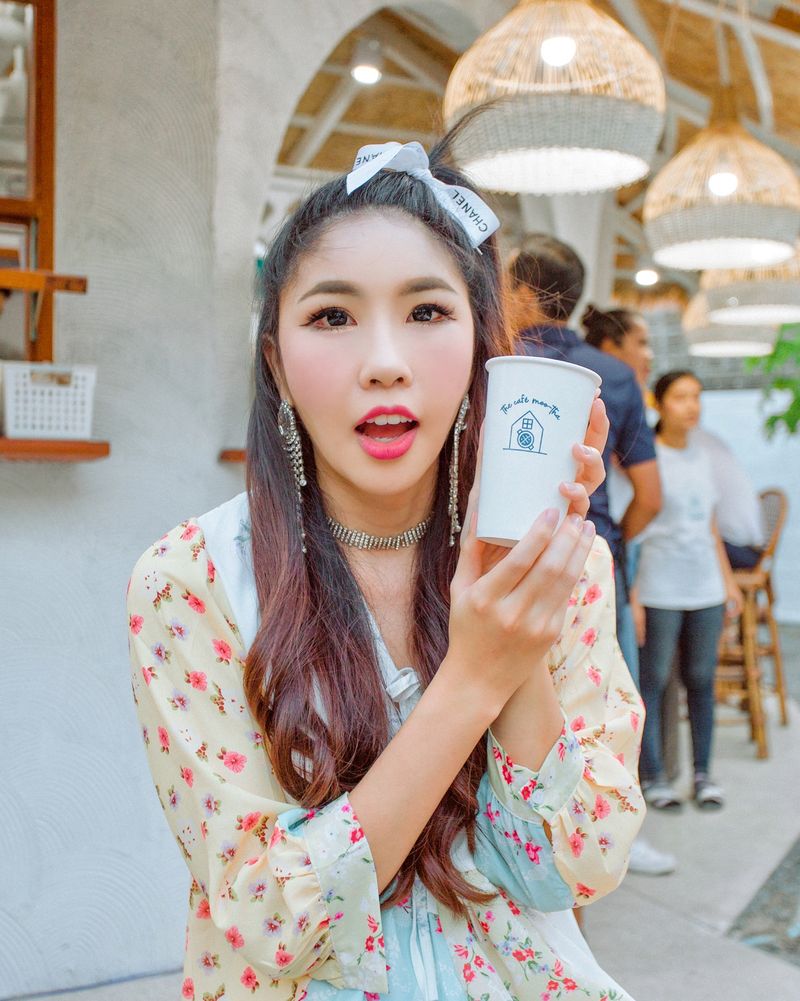 [CRAZY HEEJIN 💕] กินหมูกระทะคนเดียวแบบโสดๆ ที่ The Cafe Mookata กันงับ 🐷💖👧🏻 𝗡𝗲𝘄 𝗩𝗶𝗱𝗲𝗼 𝗼𝗻 “𝗛𝗘𝗘𝗝𝗜𝗡 ...