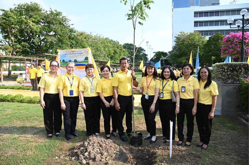 [CHANGE into Magazine ______ Sutthikhun Kongthong] กปน. จัดกิจกรรมปลูกต้นไม้ เนื่องในโอกาสมหา ...
