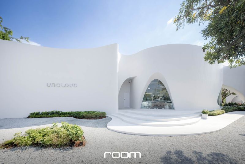 [บ้านและสวน] ที่ไทยก็มีแสงเหนือเหมือนกันนะ!! Uncloud Coffee คาเฟ่สีขาวริ้วแสงออโรร่าด้วย ...