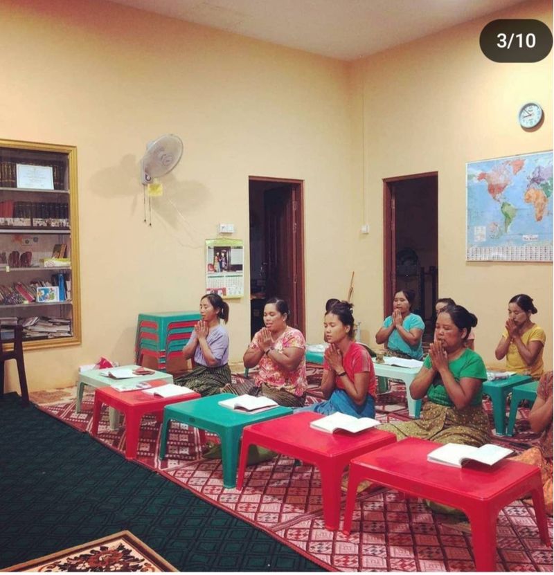 [Chen Eing ] หากจะให้รู้สึกว่ามันยิ่งใหญ่ และภาคภูมิใจสำหรับตัวเอง ก็คงเป็นการทำมหาทานครั้ง ...