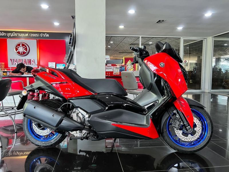 [พ่อค้าออนไลน์ นายหน้า Yamaha] #Xmax จัดเต็มความหล่อ ออกรถแบบเท่ห์ๆ ...